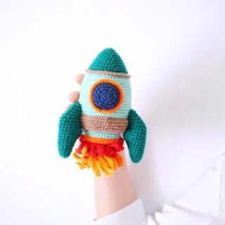 Cute Space & Galaxy Crochet Pattern to Make a Gift Set - Sweet Potato 3