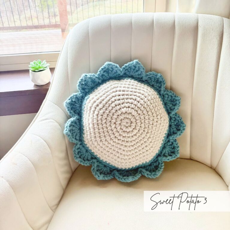 Round Flower Crochet Pillow Pattern (Free & Easy Floral Cushion ...